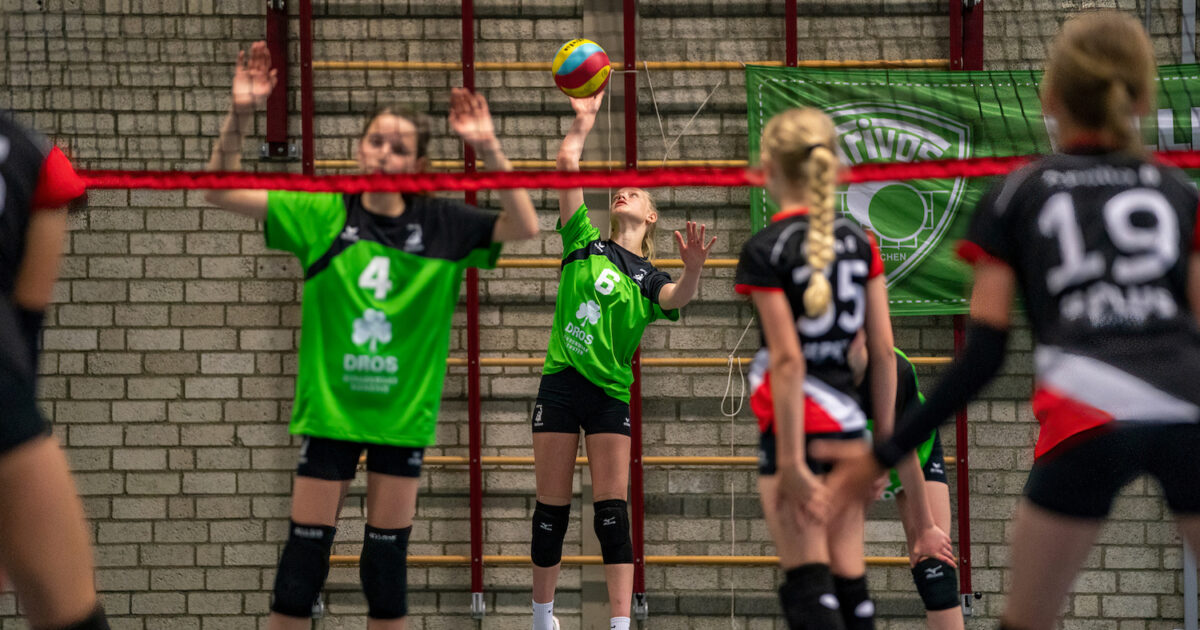 Nevobo legt meer nadruk op plezier en veelzijdig bewegen bij ...