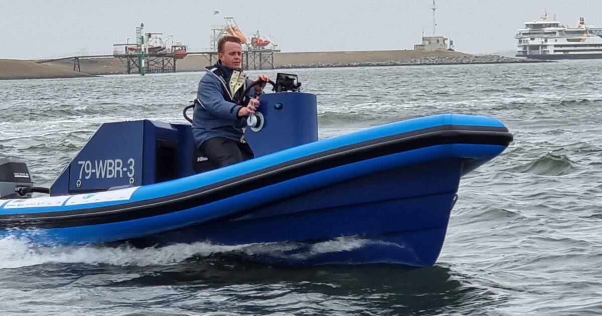 Watersportverbond neemt eerste emissieloze coachboot in gebruik | Sport ...